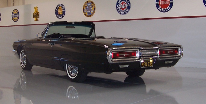 Richard Carpenter Car Collection 2005, 1964 Ford Thunderbird